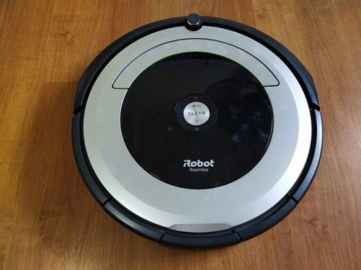Roomba 690 vs. 960: Comparing Two iRobot Generations